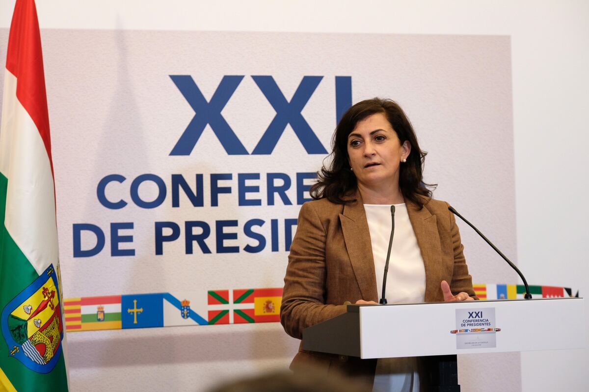 Luis Cacho: El cese del consejero de Educación destapa una guerra ...