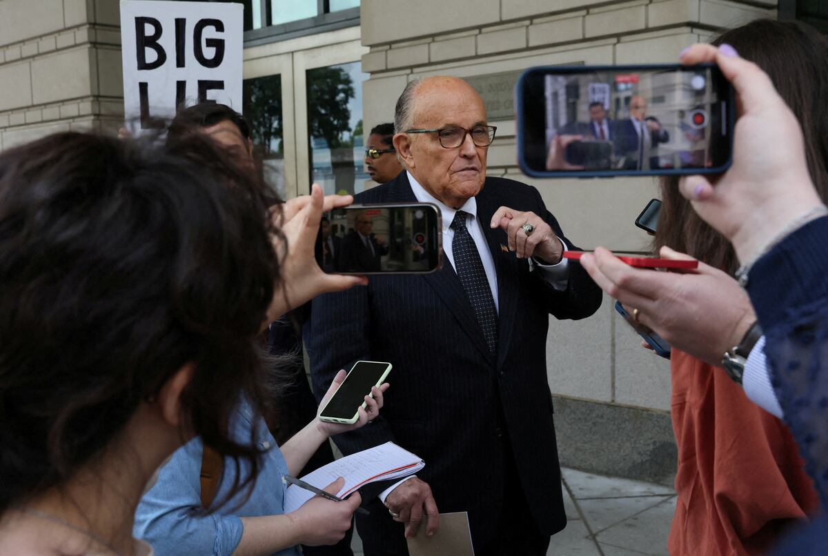 Trump hosts $100,000-per-person Bedminster fundraiser to help Giuliani ...