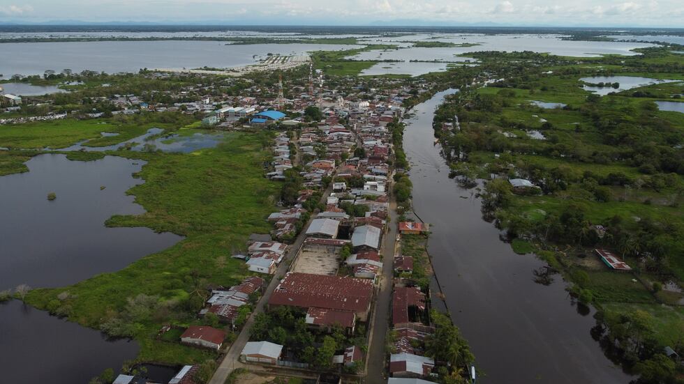 Macondo Inundado: el pueblo donde nunca deja de llover | EL PAÍS ...