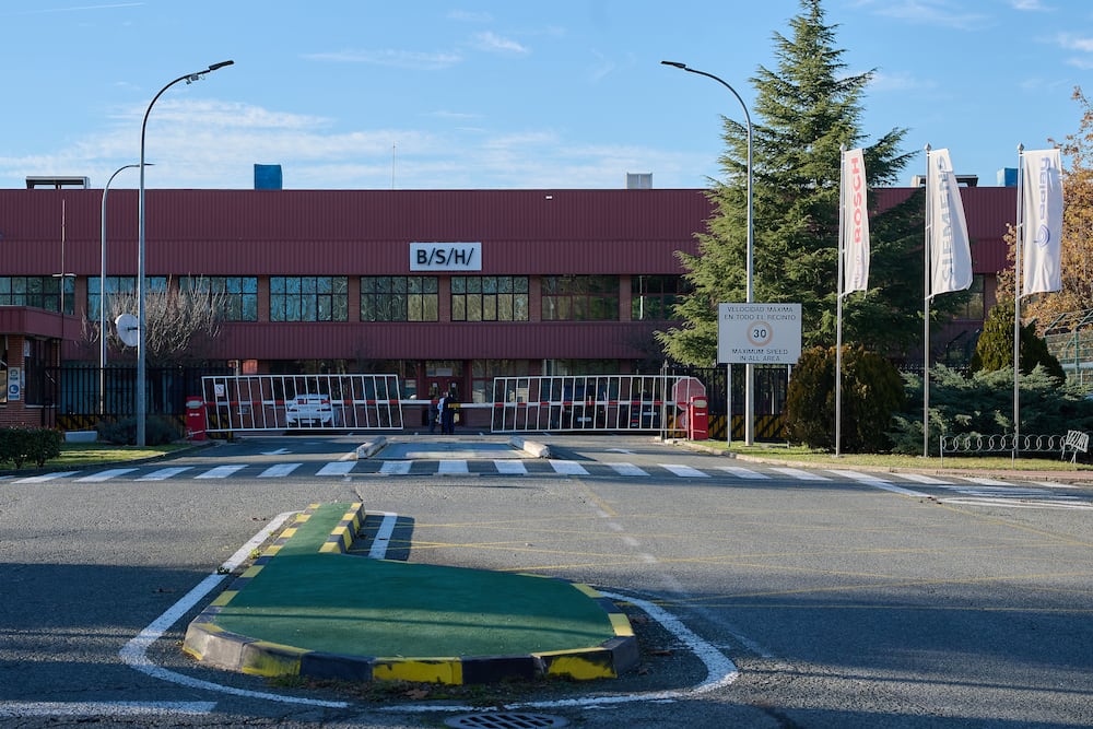 BSH anuncia el cierre de su planta en Navarra, que da empleo a 660 ...
