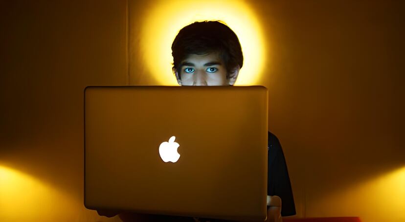 El legado de Aaron Swartz, el ingeniero que se convirtió en “mártir” del internet libre ...