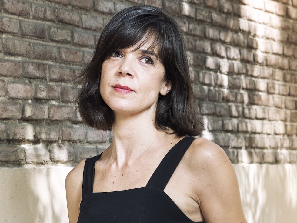 Lara Moreno: “Cada vez soy más miedosa” | Qué estás leyendo | Podcasts ...