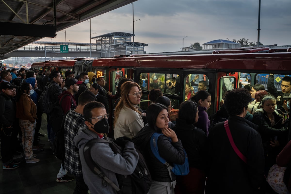 Un sueño incumplido: la búsqueda de Bogotá por un servicio de ...