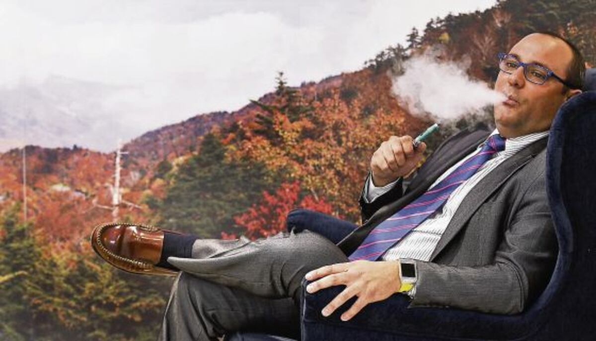 “I vape, and I smoke four cigarettes a day” | Spain | EL PAÍS English