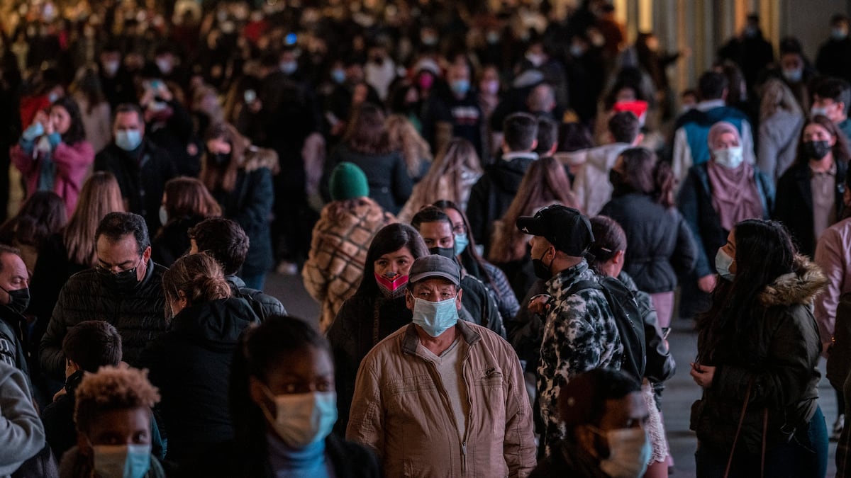 Covid-19 in Spain: Flood of new coronavirus infections and progress of ...