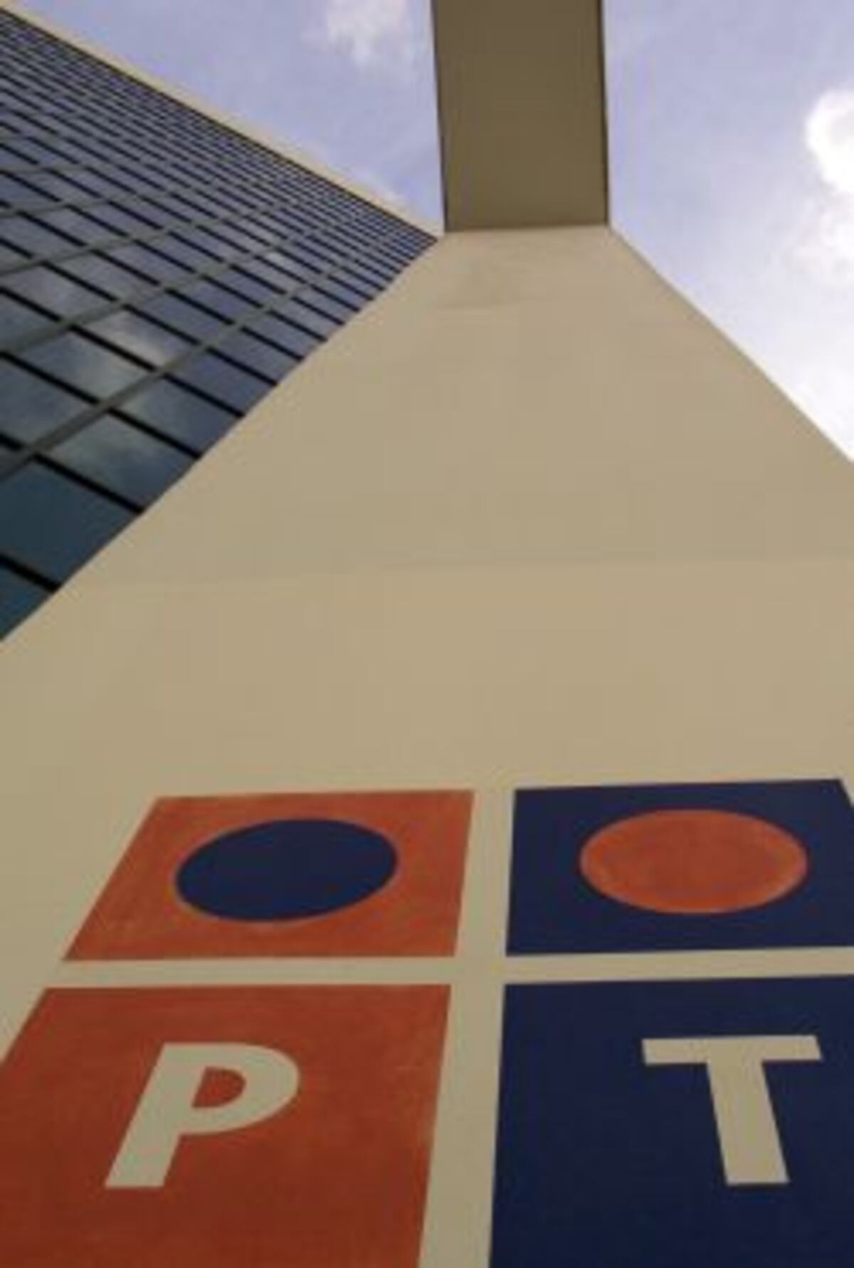 Telefónica reduce presencia en el capital de Portugal Telecom ...