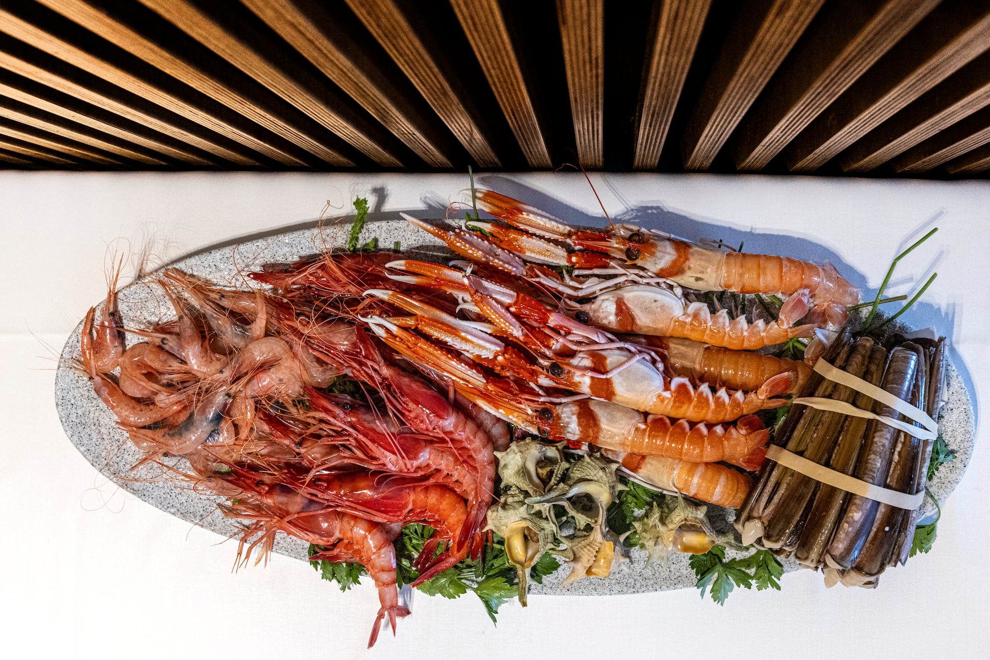 Rausell, el bar de Valencia en cuya barra comen los chefs ...