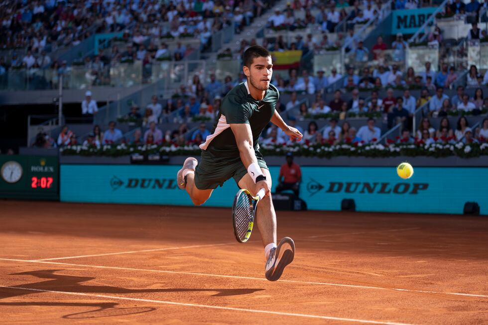 Djokovic - Alcaraz, en el Mutua Madrid Open: el partido de semifinales, en imágenes | Fotos ...
