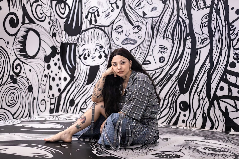 La artista chilena Mon Laferte, el territorio que le corresponde ...