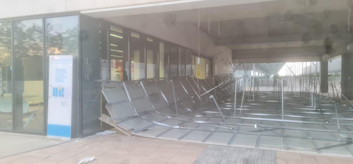Se cae un falso techo en el Zendal sin causar daños personales ...