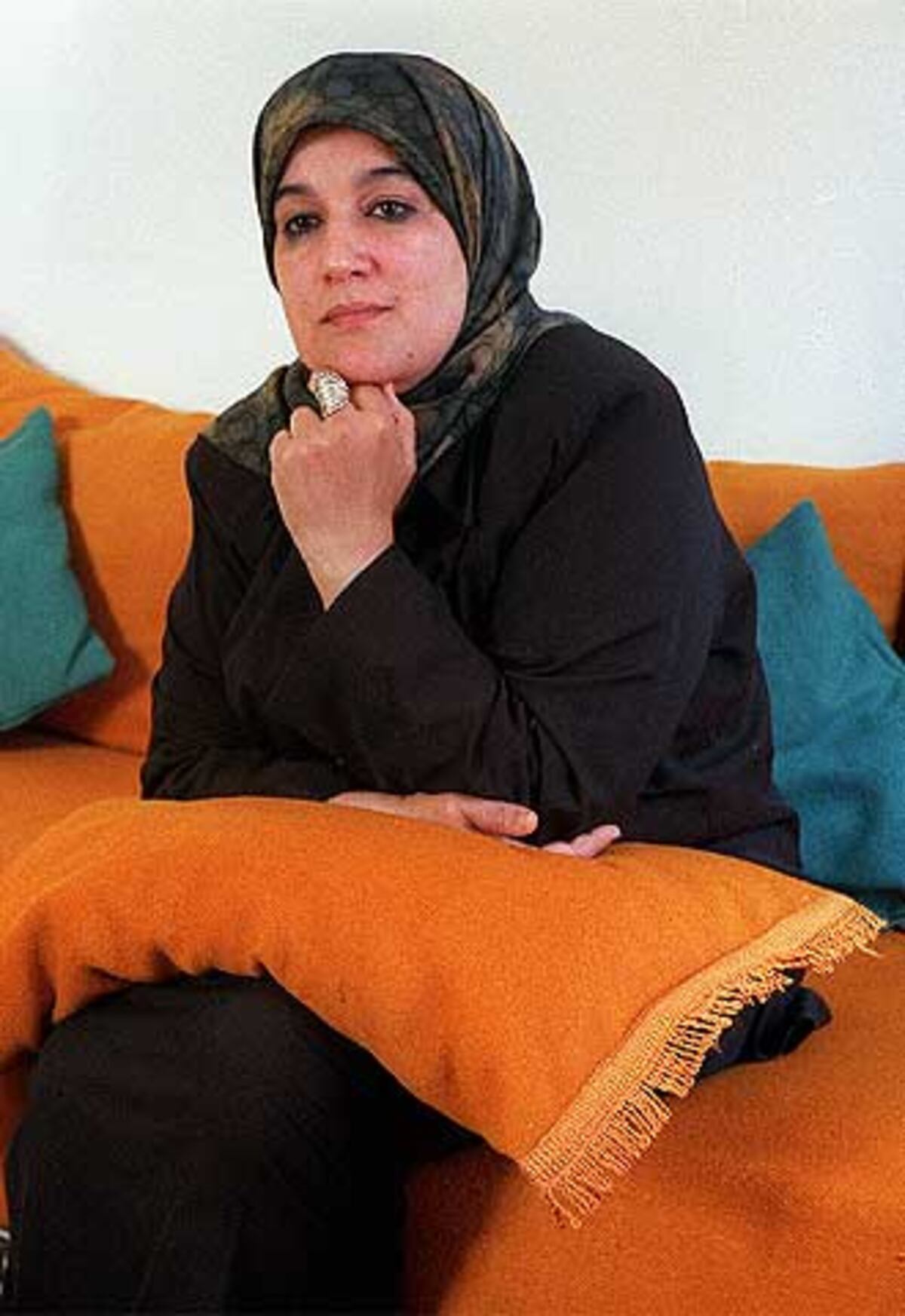 Nadia Yassin, portavoz del movimiento islamista de Marruecos ...
