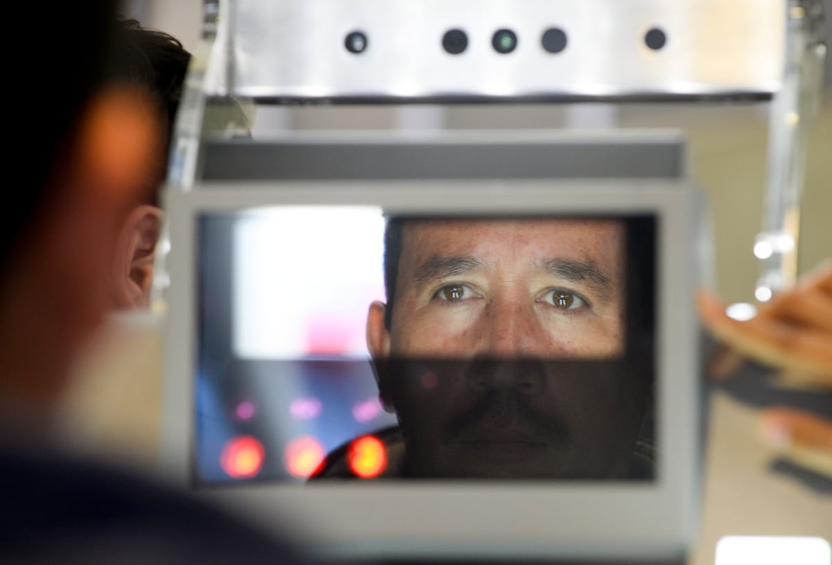 El formulario G-325R: lo que debe saber del documento de registro de ...