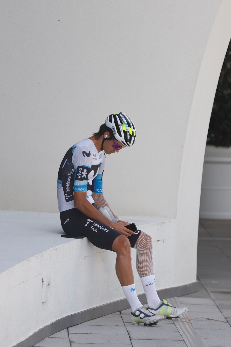 Javier Romo se retira de la Vuelta por la caída sufrida el domingo ...