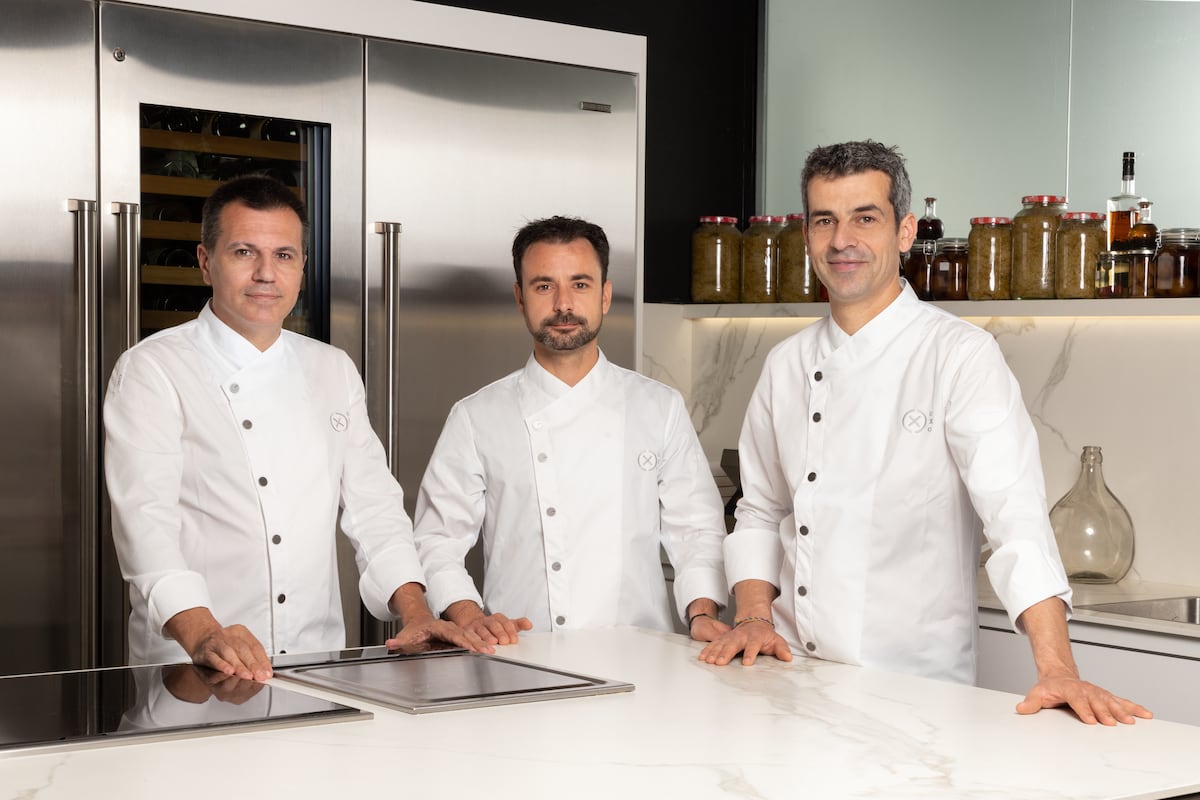 Oriol Castro, Eduard Xatruch y Mateu Casañas, chefs de Disfrutar ...