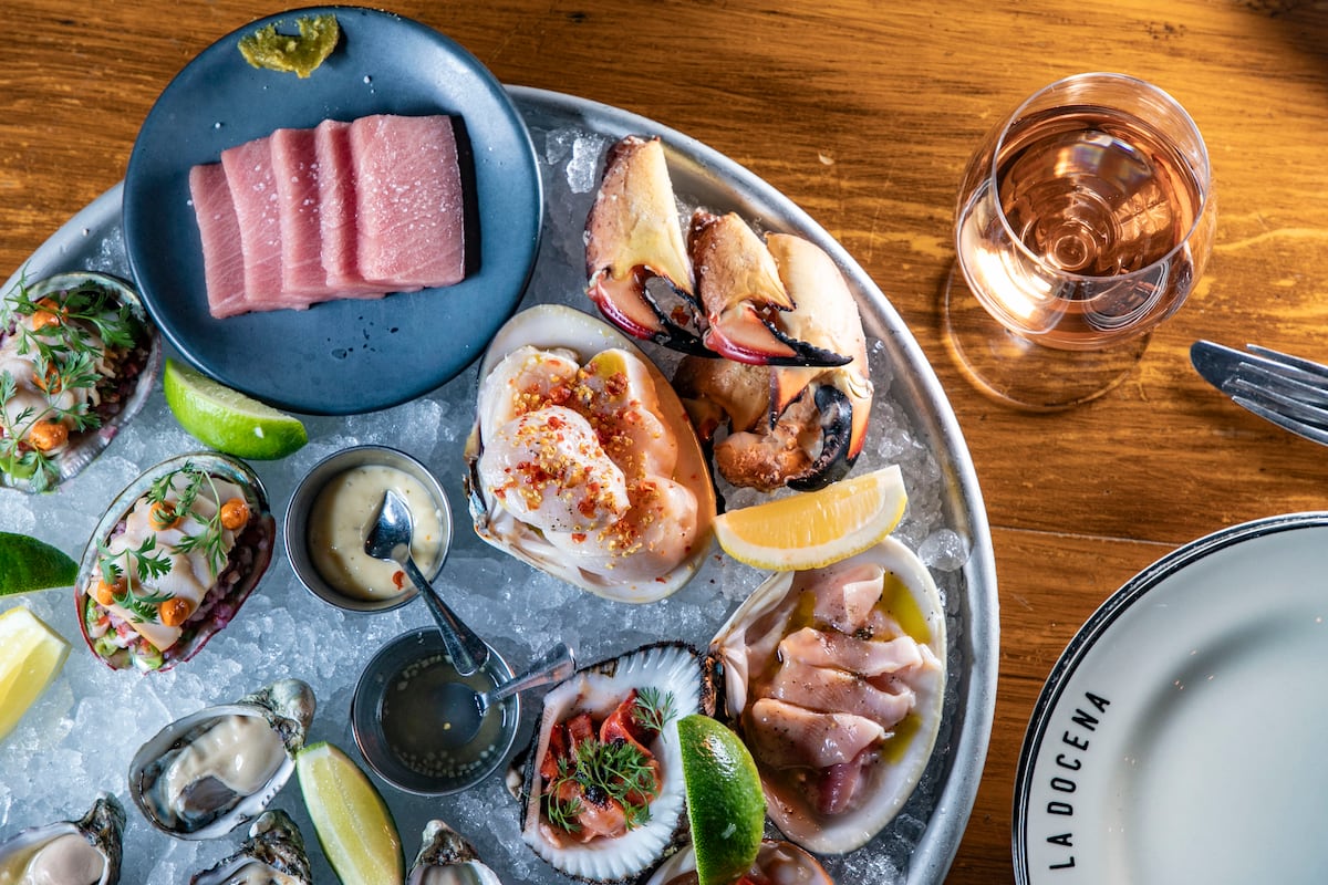 La Docena es un clásico joven con platillos de mar y tierra cocinados a ...