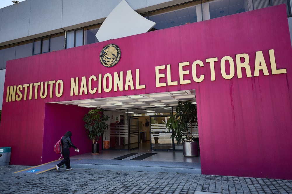Morena está a las puertas de controlar el INE: la cercanía al ...