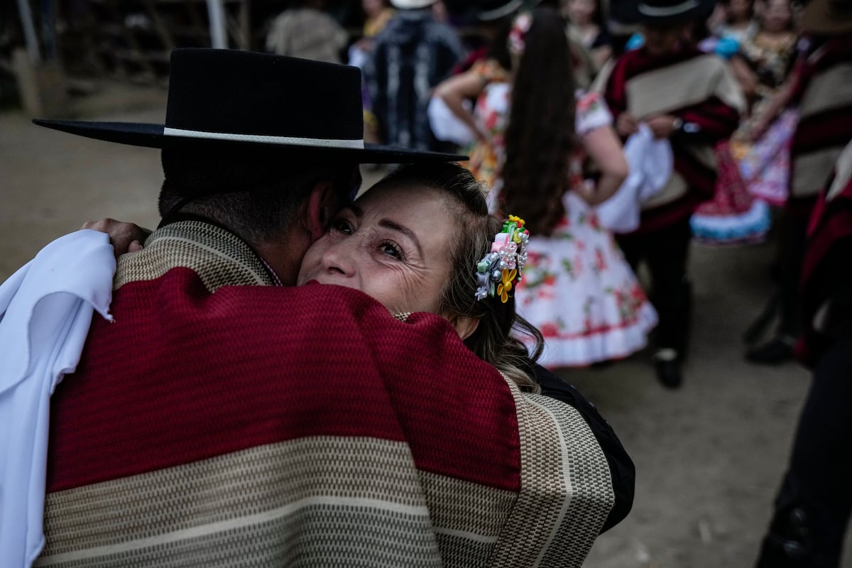 Joannie ouellet jo is a elegantly built hot lady from