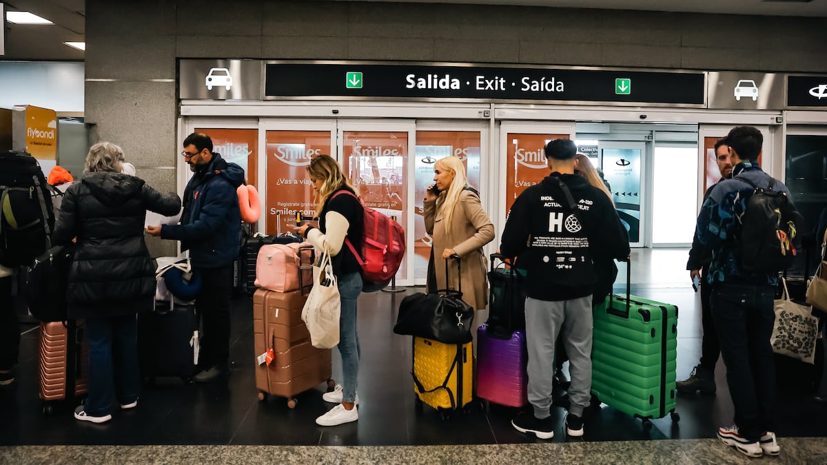 Una huelga de Aerolíneas Argentinas que afecta a miles de pasajeros ...