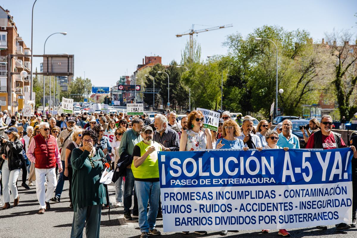 Agentes inmovilizan, vecinos protestan | Ideas | EL PAÍS