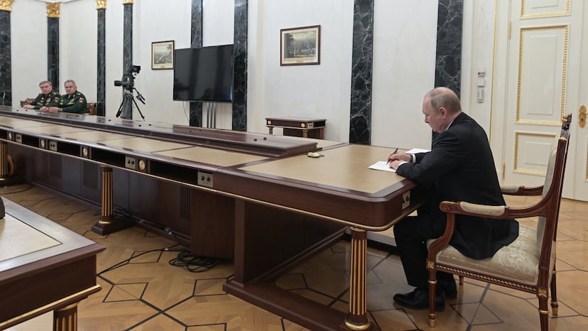 Russia: The long history of Putin’s giant conference table ...