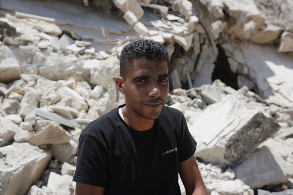 Zakaria Zubeidi, el icono palestino con una vida de película, recobra ...