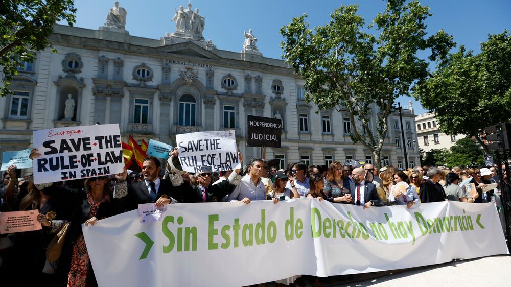 Medio millar de abogados solicitan en Madrid el modelo para reclamar a ...