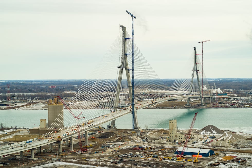 Gordie Howe Bridge: A new bridge over the Canadian border, severed by ...