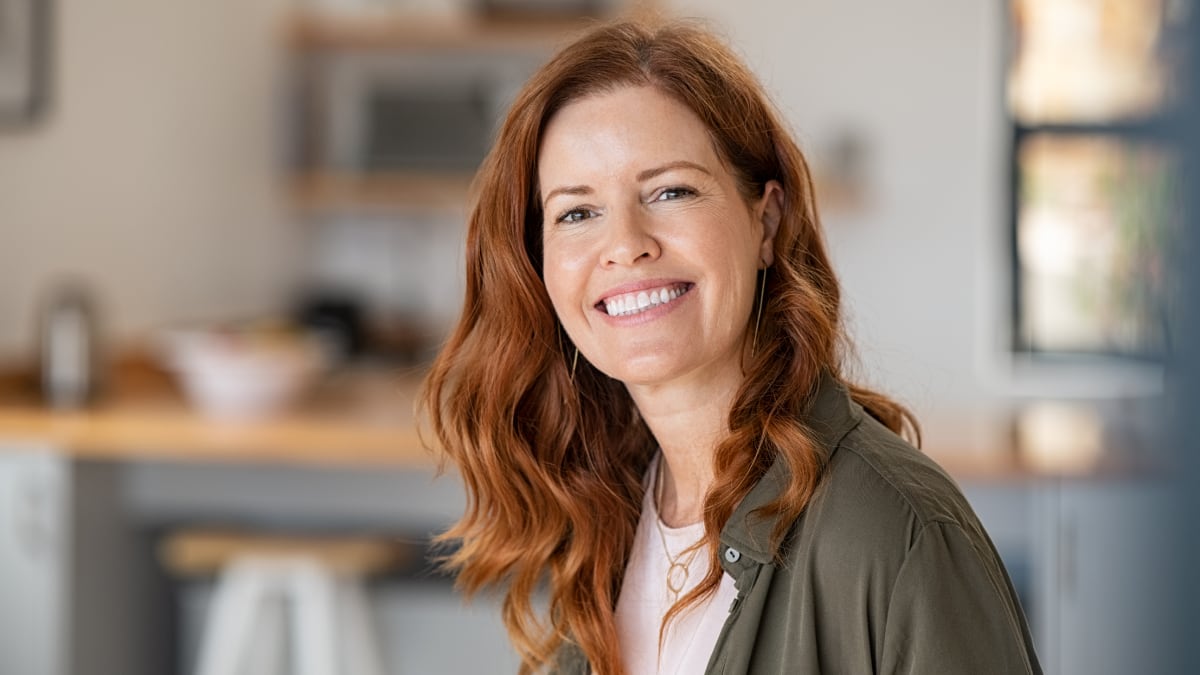 Cómo afecta al cabello la menopausia y productos para mejorar su ...