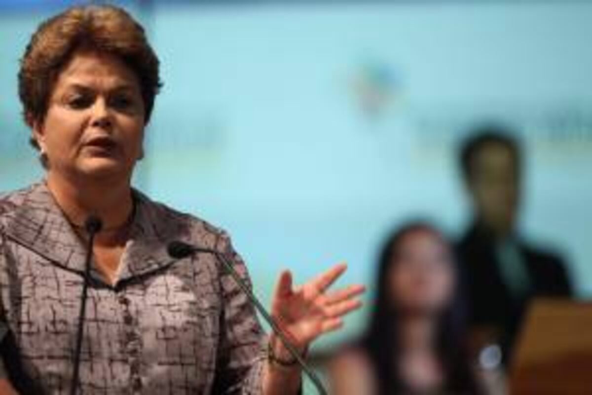 Rousseff viajará a Lima para explorar con Humala nuevas vías de ...