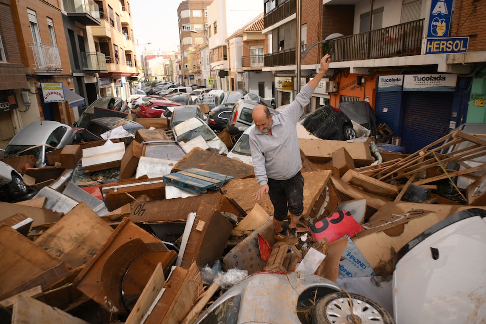 Las calles de Sedaví (Valencia) que han dado la vuelta al mundo tras el ...