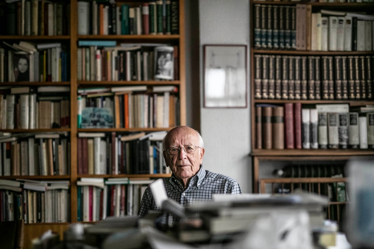 Emilio Lledó: “No es verdad que el hombre sea un lobo para el hombre ...