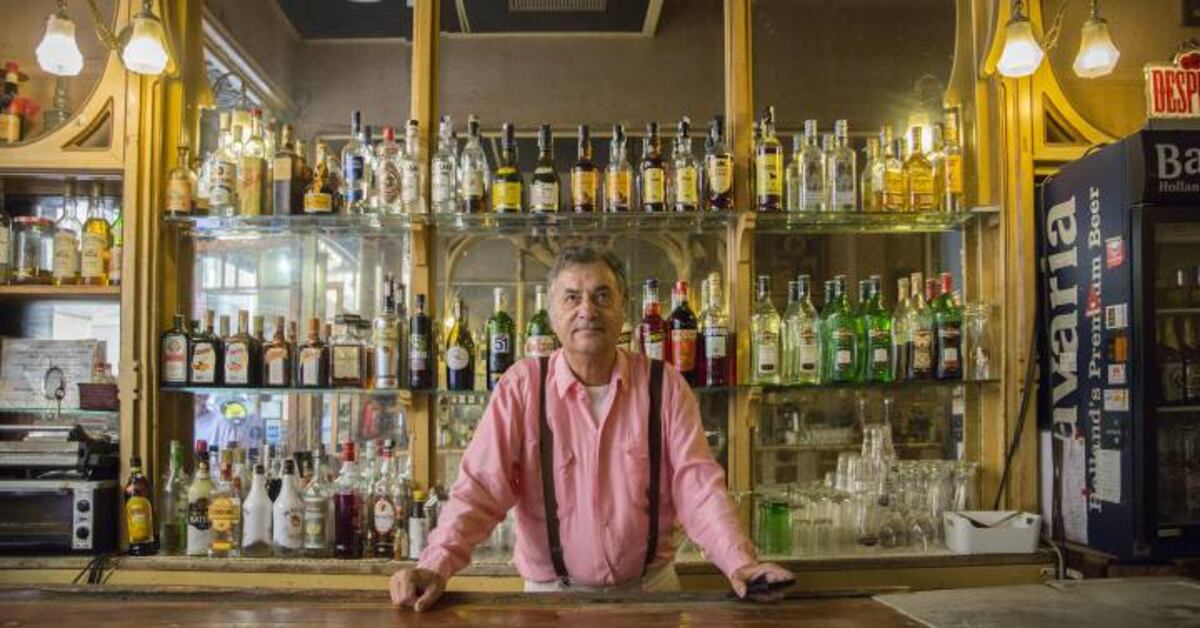 El London Bar reobre a ritme de circ | Teatre | EL PAÍS