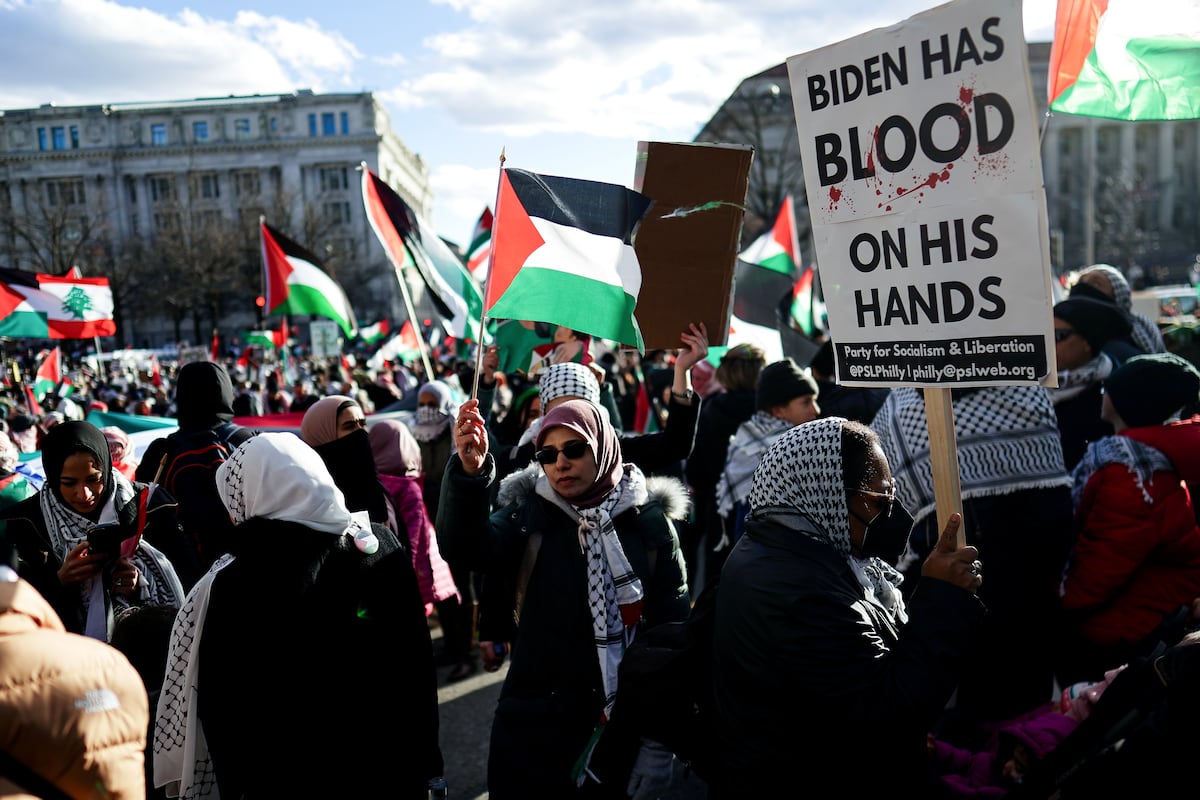 A global day of protests draws thousands in Washington and other cities ...