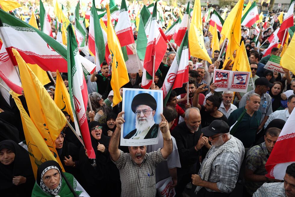 El régimen de Irán trata de ganar tiempo abriéndose a negociar con ...