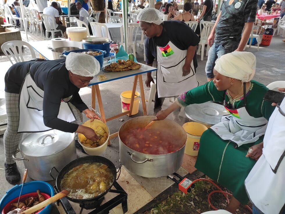 Bilbao : Arroces del Mundo, la fiesta que rompe barreras en el barrio a ...
