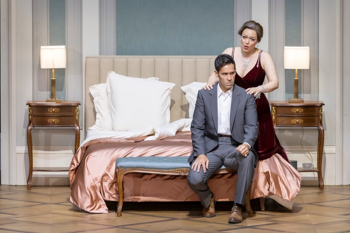 La soprano Eleonora Buratto se corona en Les Arts con la tercera reina ...