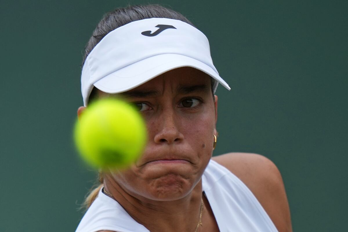 Hängeritten gorgeous natural body no sag tits and perky and