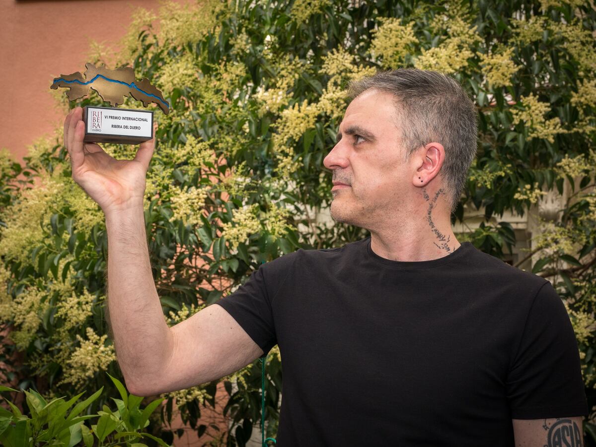 Marcelo Luján gana el Premio Ribera del Duero de narrativa breve con ...