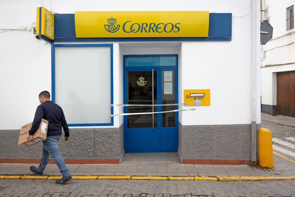 Correos sube un 7,9% los sellos nacionales y un 5,5% los paquetes para ...