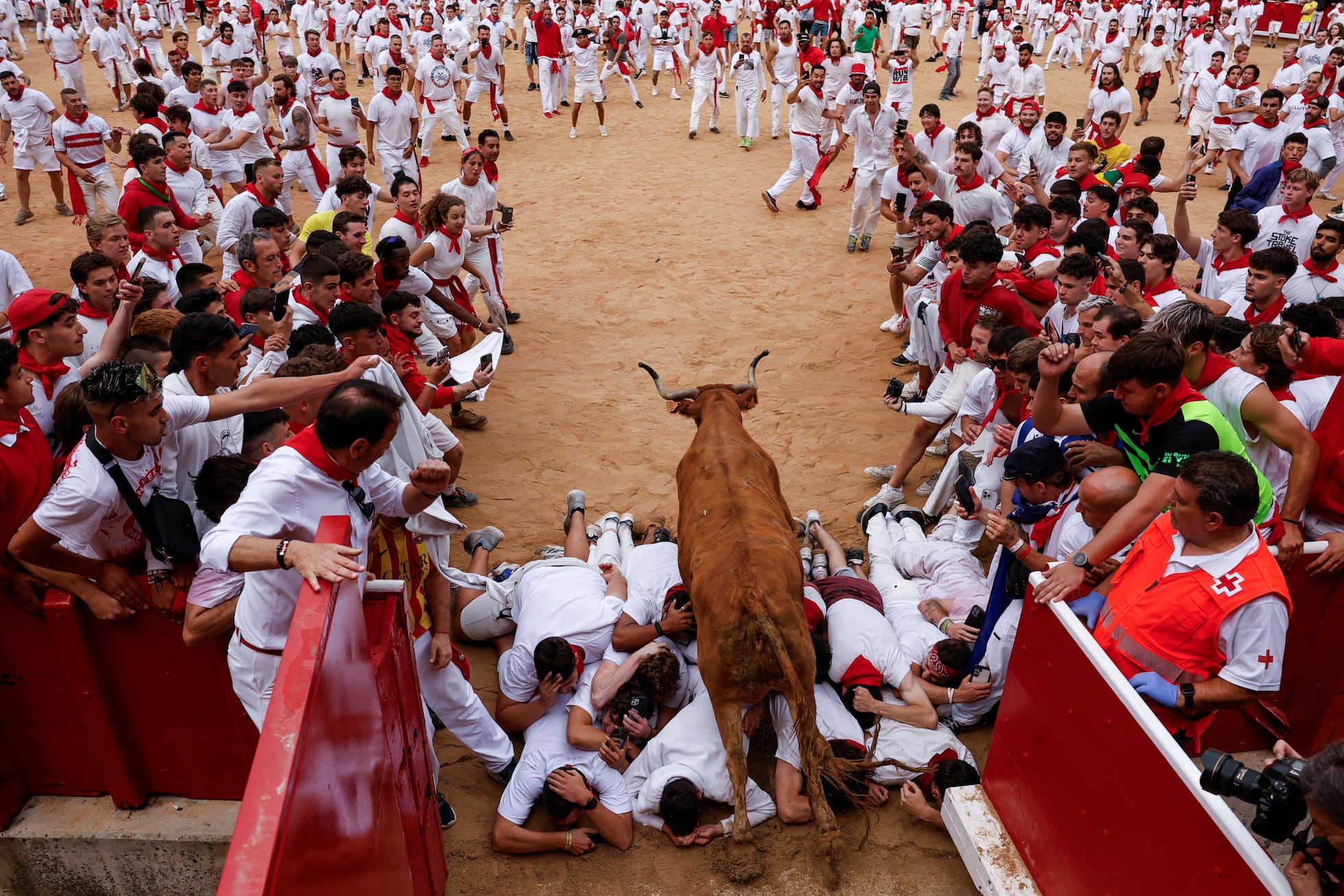 Falls and frazzled nerves as Pamplona celebrates its annual San Fermín ...