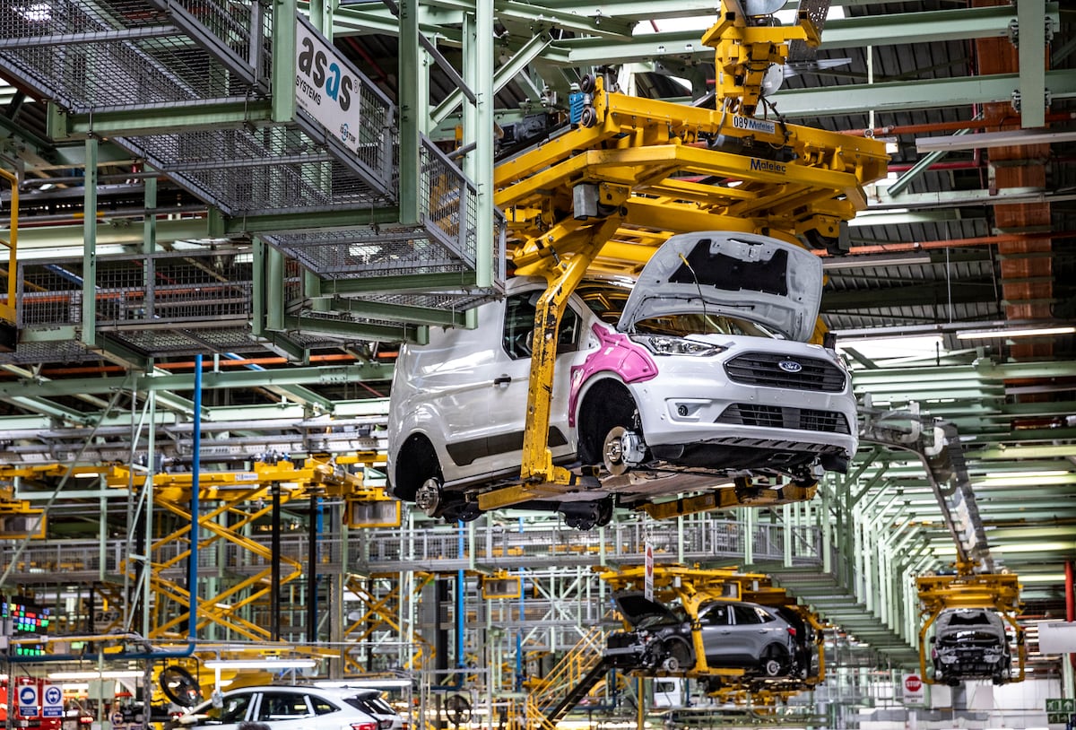 In Spain, car factories protect their conversion to electric vehicles ...