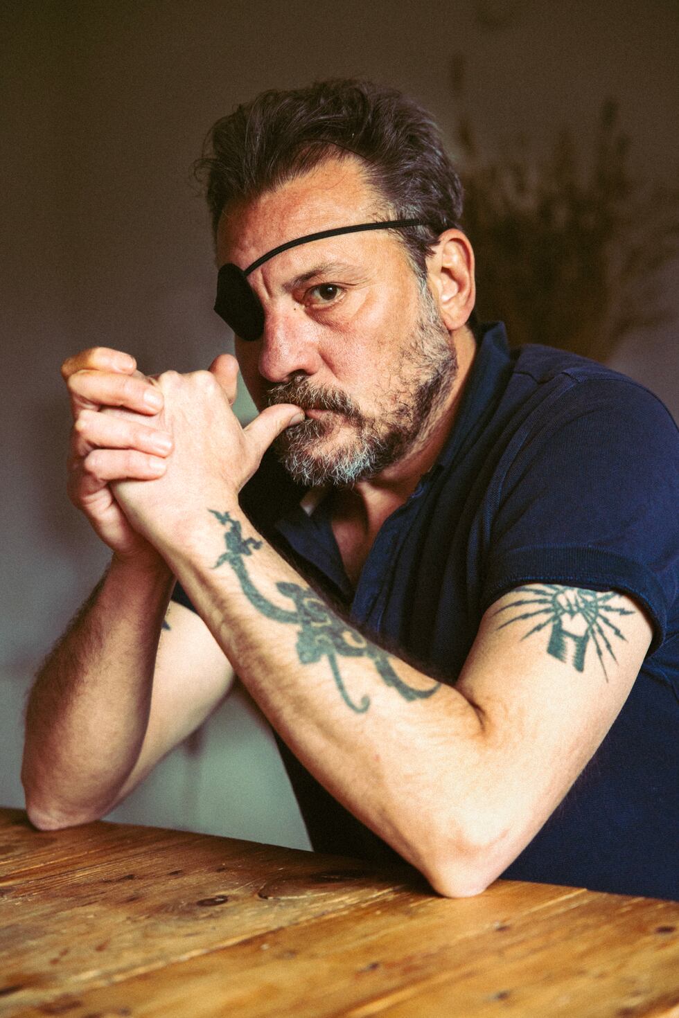 TIM : Ray Loriga, retrato de un escritor en el exilio voluntario: “En ...