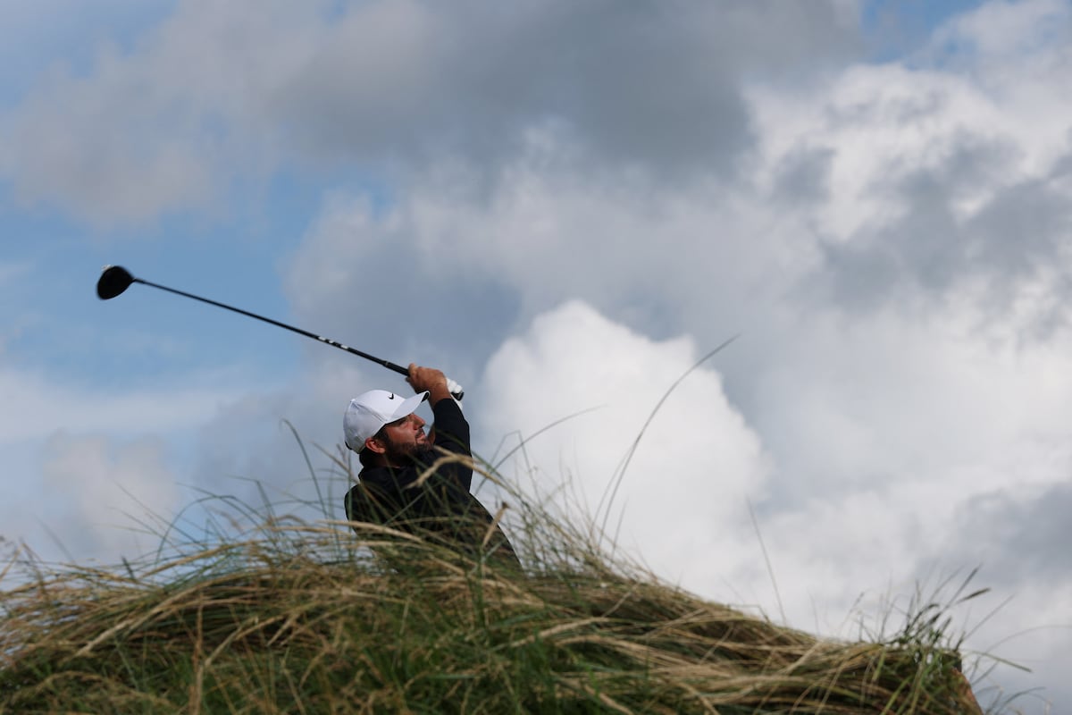 Roxana harris pussy then, I put my clothes back on and let