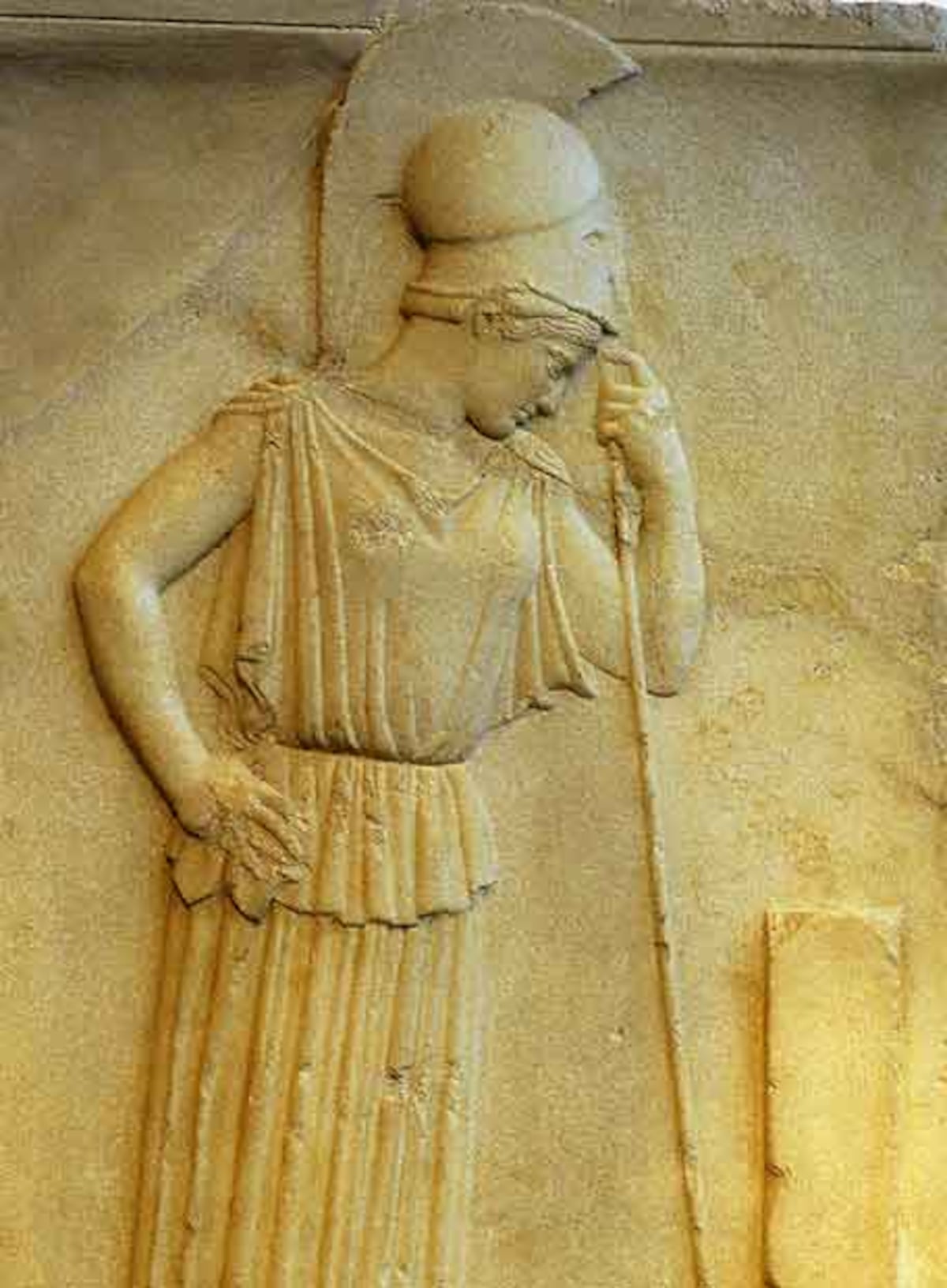 Atenea pensativa, estela de la muralla de la Acrópolis de Atenas ...