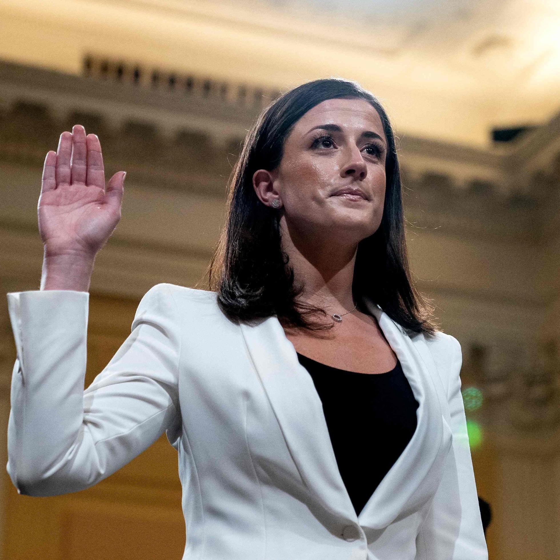 El jefe de gabinete de Trump quemó documentos en la Casa Blanca antes ...