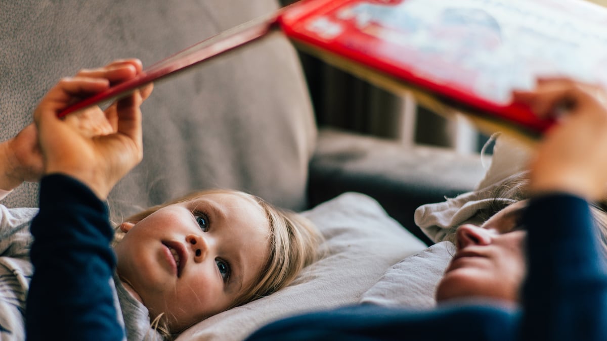 ¿Cómo lograr que los cuentos produzcan magia en los niños? Hay que ...