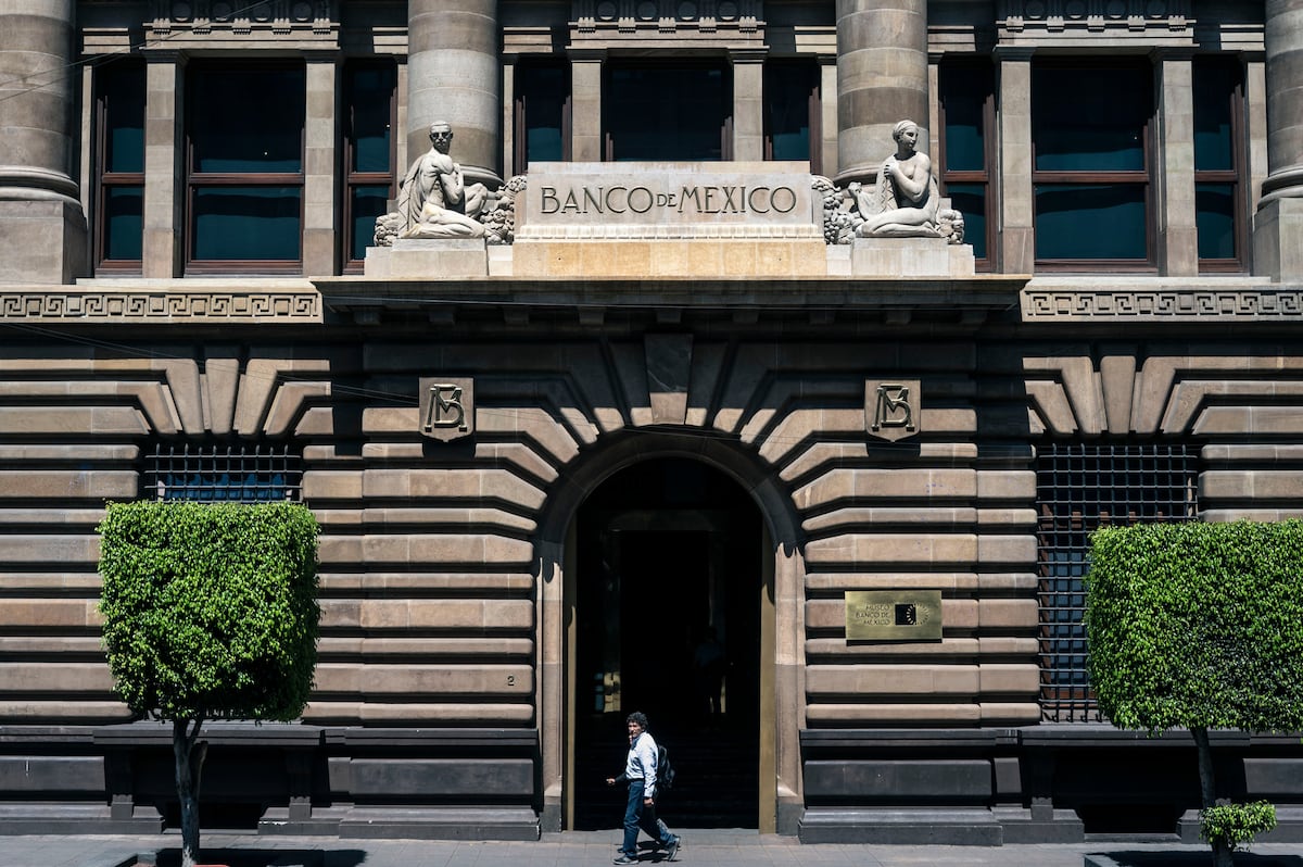 En banco central opta por una postura de espera en un entorno de ...