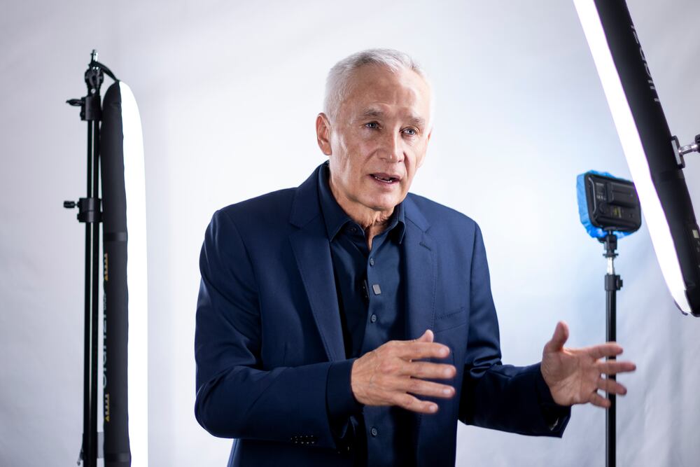 Jorge Ramos and the tireless fight for credibility | Culture | EL PAÍS ...