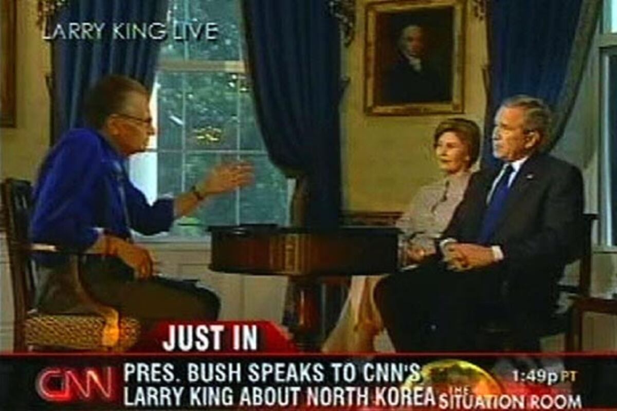 Bush hablan con Larry King en su cumpleaños número 60 | Internacional ...