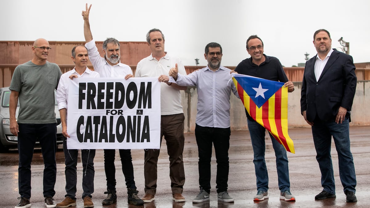 Catalan separatist movement: Jailed Catalan separatists are released ...
